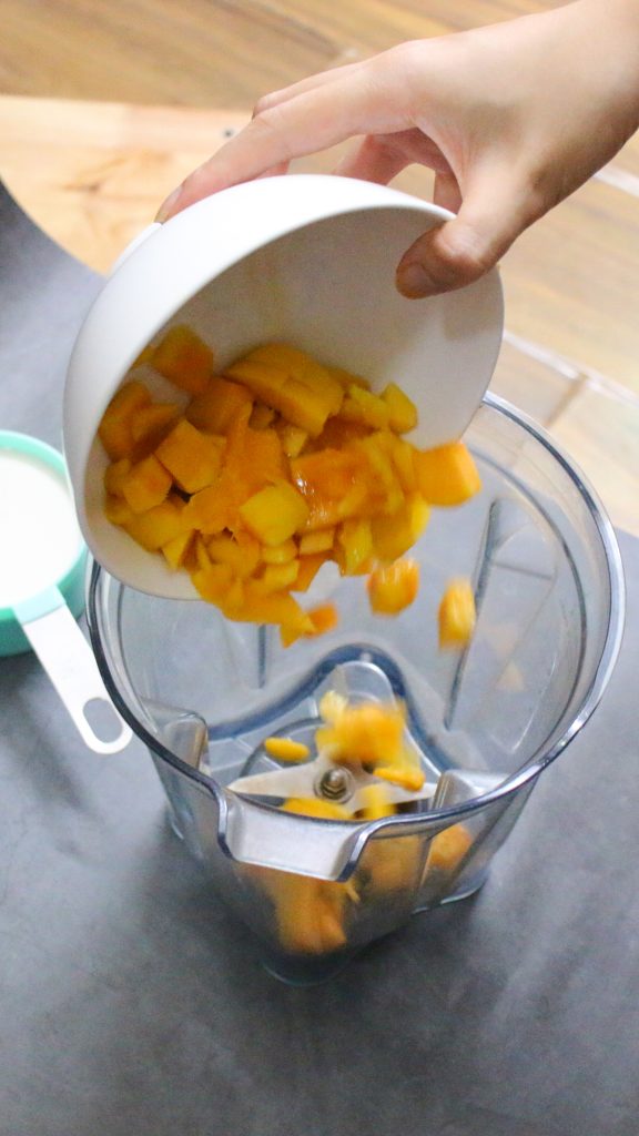 Mango Sago (Mango Tapioca Pudding) - Veggie Anh