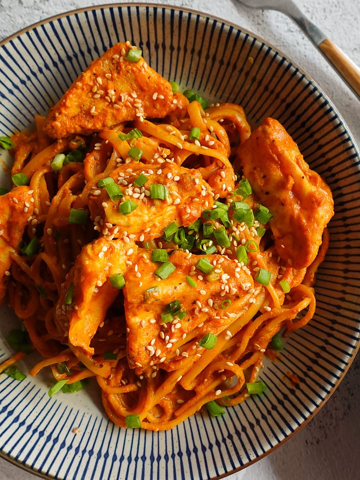 Creamy Kimchi Pasta - Veggie Anh