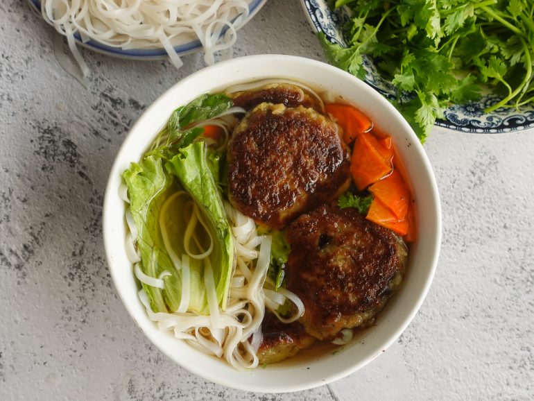 Vegan Bun Cha (Vietnamese Grilled Pork Noodles Bowl) - Veggie Anh